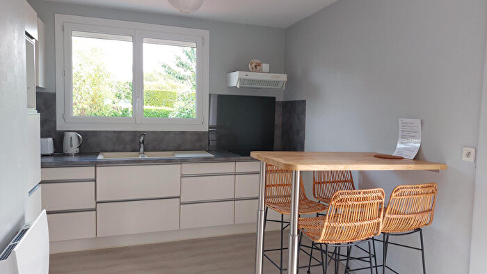 Maison à vendre - Niort, Sainte-Pezenne - 6 pièces - 4 chambres