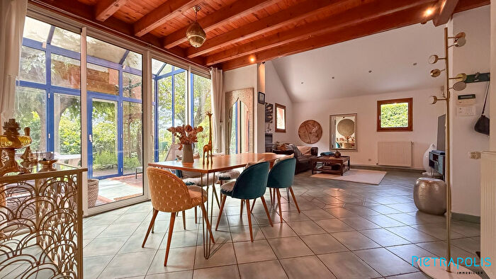 Maison 7 pièces à Sathonay-Camp, à vendre