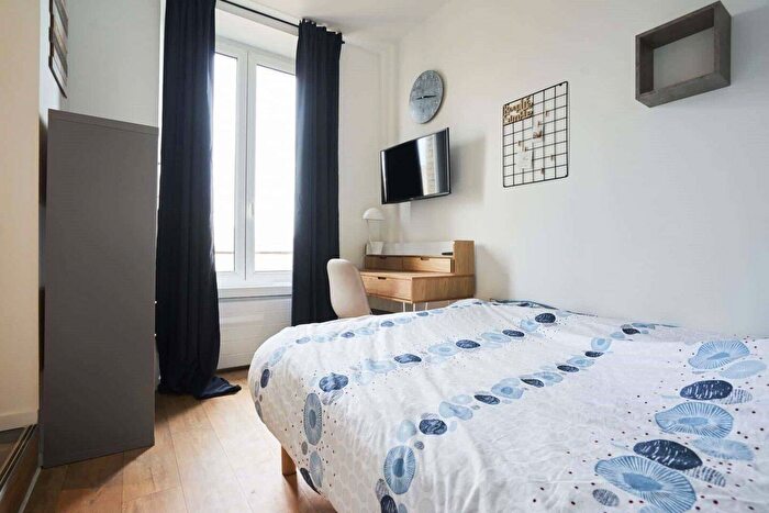 Appartement à louer - Clairmarais-Charles Arnould, Reims - 1 pièce