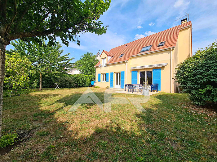 Maison 6 pièces à Chatou, Nord, à vendre