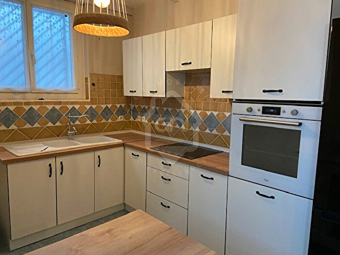 Appartement à louer - Carpentras, Ouest - 2 pièces - 1 chambre