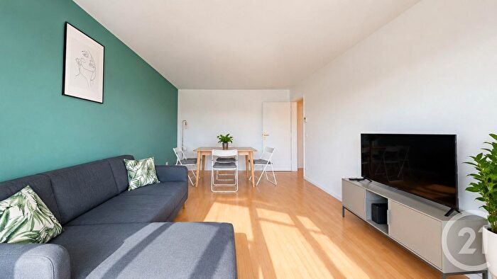 Appartement 4 pièces à Aubervilliers, Centre-ville, Victor Hugo, à vendre