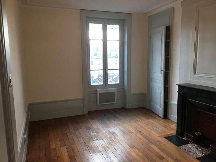 Appartement à louer - Guillotière, Lyon ème arrondissement - 2 pièces - 1 chambre