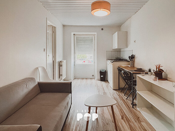 Appartement à louer - Périgueux, Haut-Périgueux, Pompidou Hôpital - 2 pièces - 1 chambre