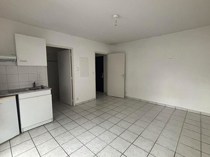 Appartement à louer - Onet-le-Château - 1 pièce