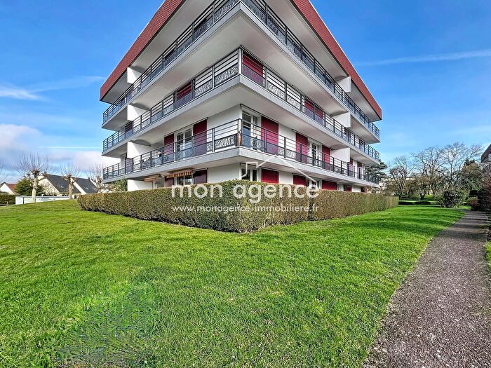 Appartement à vendre - Le Mesnil-Esnard - 5 pièces - 3 chambres