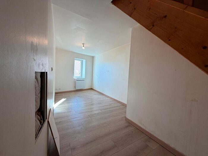 Appartement à louer - Laragne-Montéglin - 2 pièces - 1 chambre