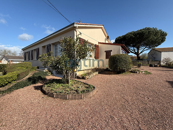 Maison à vendre - Montaigu - 6 pièces - 4 chambres