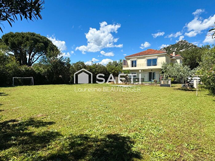 Hyères, Maurels - Maison 6 pièces à vendre