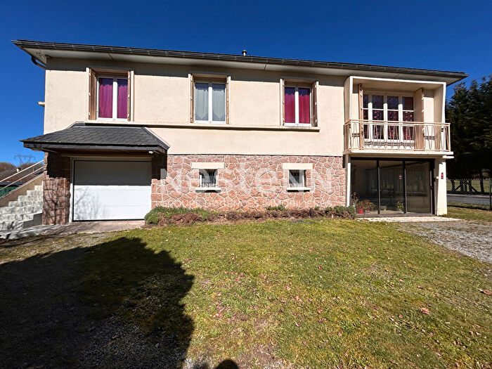 Saint-Angel : Maison 5 pièces à vendre