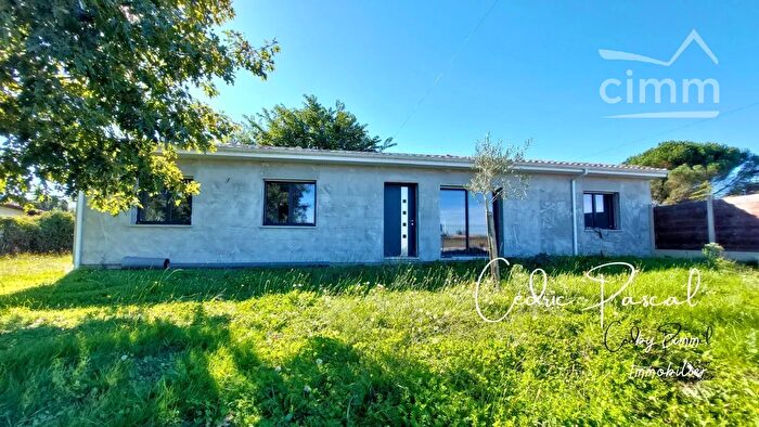 Maison à vendre - Cussac-Fort-Médoc - 6 pièces - 4 chambres