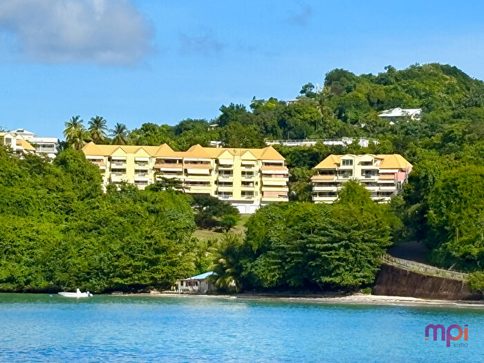 Appartement à vendre - La Trinité - 4 pièces - 3 chambres