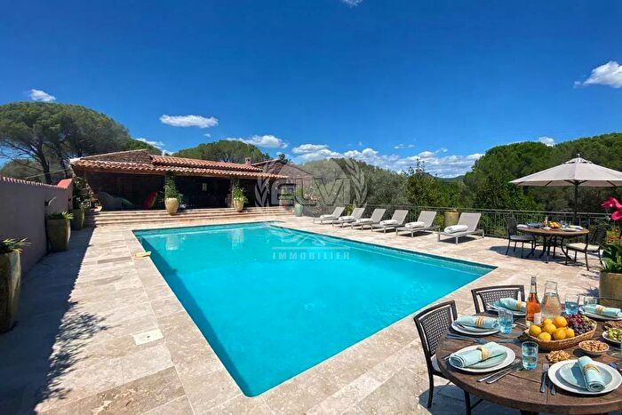 Maison à vendre - Roquebrune-sur-Argens, La Bouverie - 5 pièces - 3 chambres