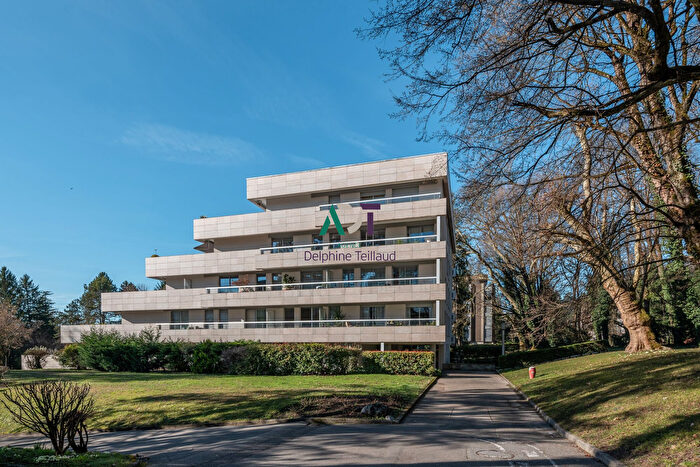 Appartement à vendre - Meylan, Haut Meylan, Charlaix - 1 pièce