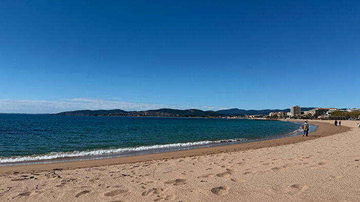 Appartement à vendre - Fréjus, Fréjus Plage - 2 pièces - 1 chambre