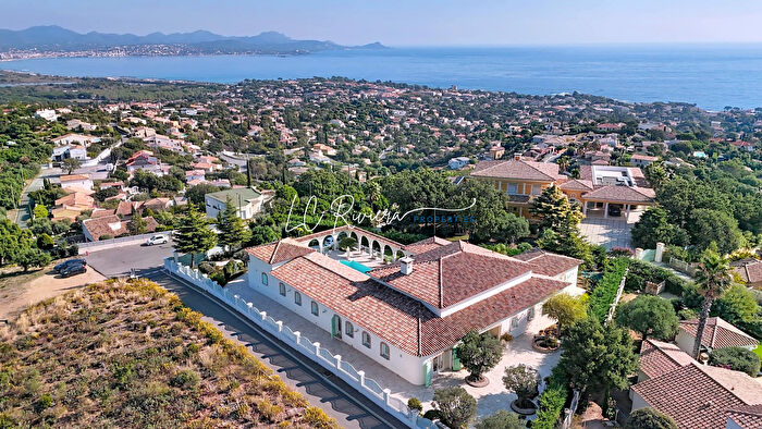 Fréjus, Saint-Aygulf - Maison 10 pièces à vendre