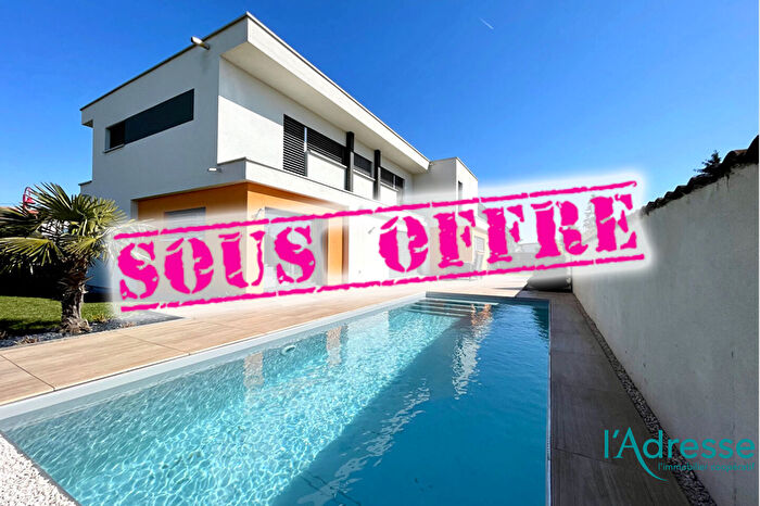 Maison à vendre - Sainte-Croix-en-Plaine - 8 pièces - 5 chambres