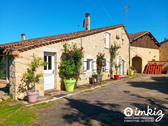 Saint-Pierre-de-Buzet : Maison 5 pièces à vendre