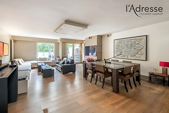 Appartement à vendre - Suresnes, Carnot, Gambetta - 5 pièces - 3 chambres