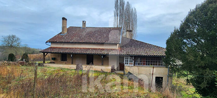 Maison à vendre - Liorac-sur-Louyre - 6 pièces - 4 chambres
