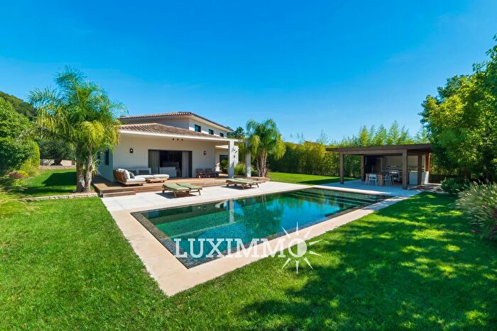 Maison 7 pièces à Mougins, Saint-Martin, Jylloue, à vendre