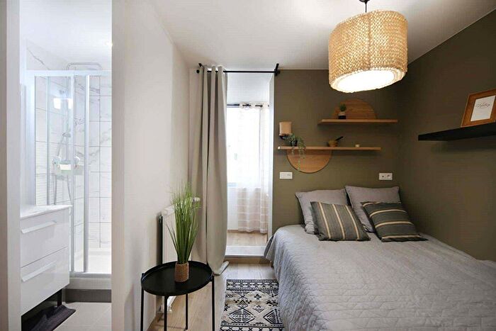 Appartement à louer - Cusset, Villeurbanne - 1 pièce