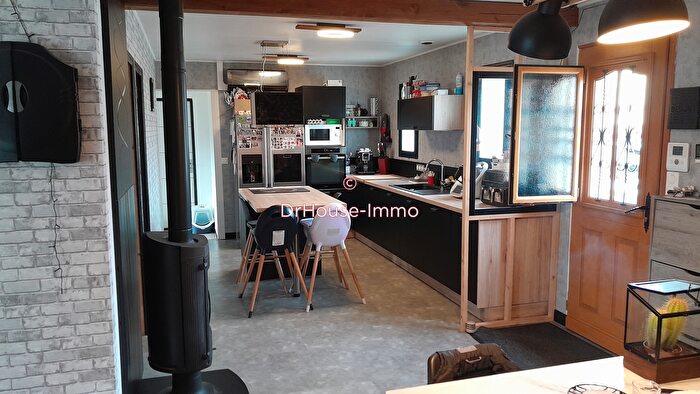 Maison à vendre - Chéu - 5 pièces - 3 chambres