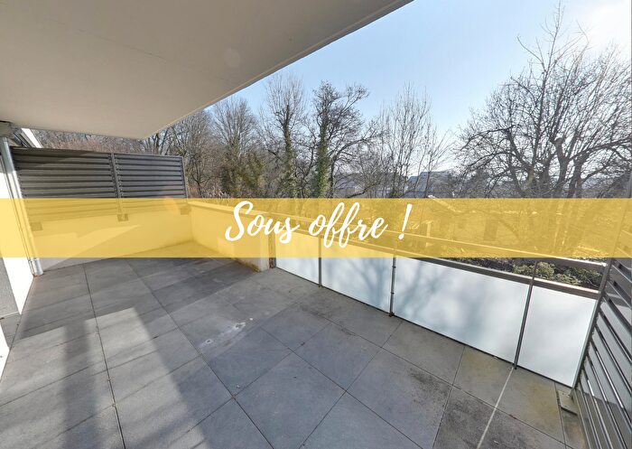 Appartement à vendre - Meylan, Haut Meylan, Charlaix - 2 pièces - 1 chambre