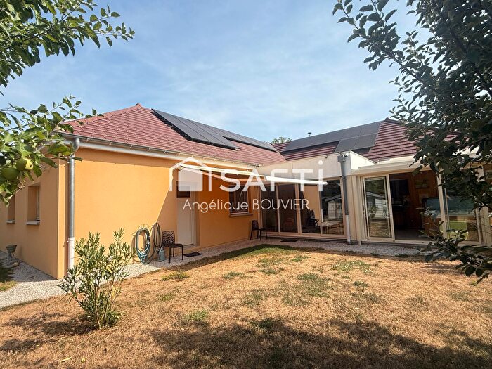 Mont-sous-Vaudrey : Maison 5 pièces à vendre