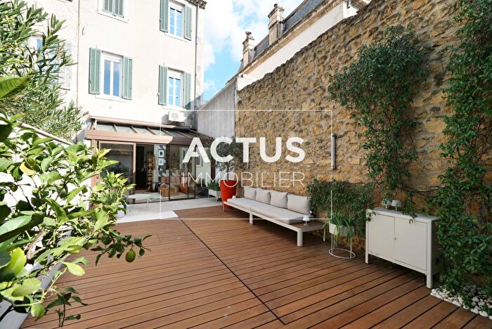 Maison à vendre - Salon-de-Provence, Morgan, Gare - 7 pièces - 5 chambres