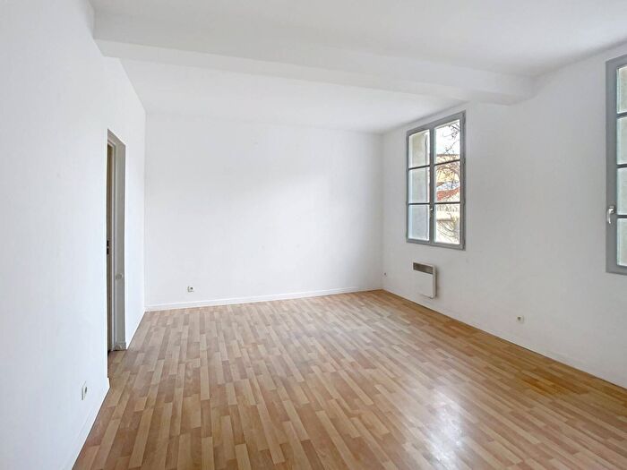 Appartement à louer - Magnanen-Teinturiers, Avignon - 3 pièces - 2 chambres