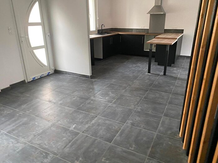 Maison à vendre - Coutras - 4 pièces - 3 chambres