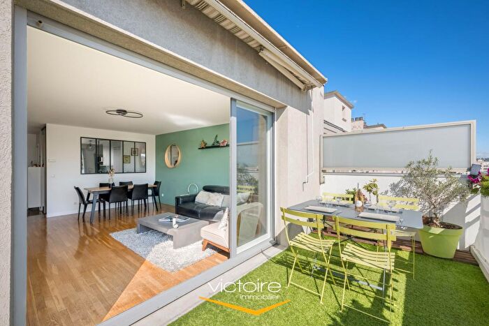 Villeurbanne, Gratte Ciel : Appartement 5 pièces à vendre