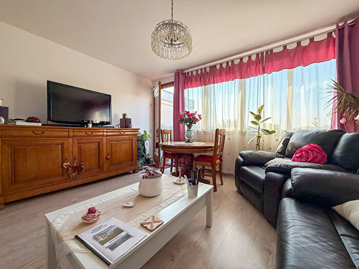 Appartement à vendre - Épinay-sur-Seine, Les Econdeaux - 3 pièces - 2 chambres