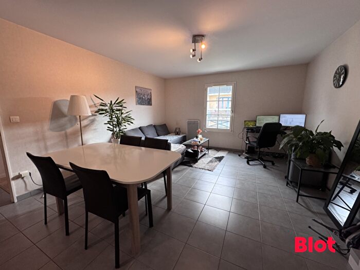 Appartement à louer - Châteaugiron - 2 pièces - 1 chambre