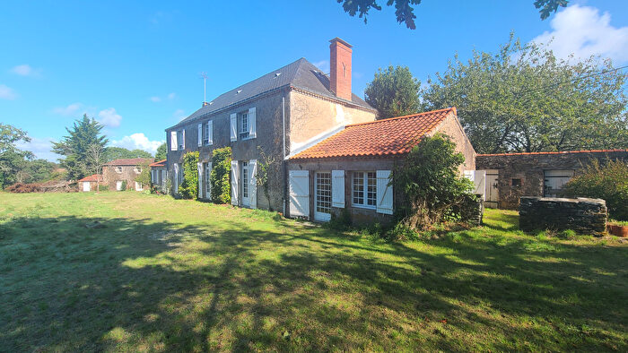 Thorigny - Maison 8 pièces à vendre