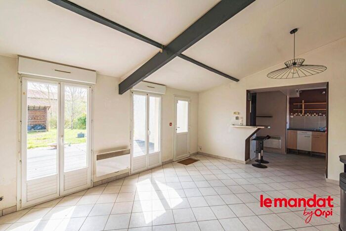 Grandlup-et-Fay : Maison 4 pièces à louer