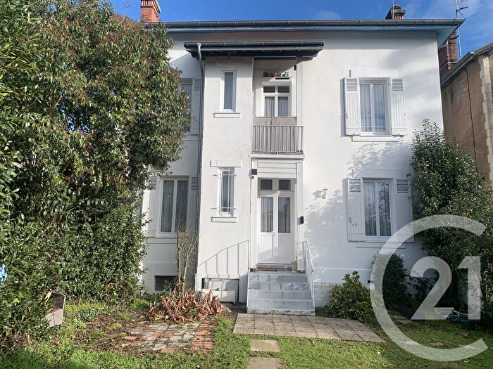 Maison à vendre - Dax, Saint-Pierre - 10 pièces - 6 chambres