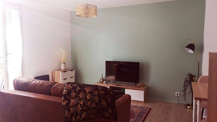 Montaigu Nord Est, Melun - Appartement 1 pièce à louer