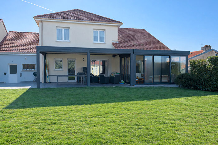 Maison à vendre - Bouxières-aux-Dames - 10 pièces - 5 chambres