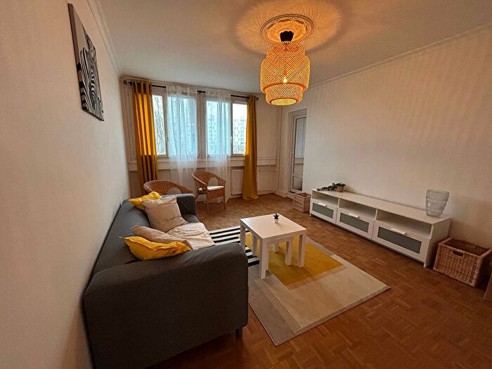 Appartement à louer - Haute Roche Ouest, Pierre-Bénite - 3 pièces - 2 chambres