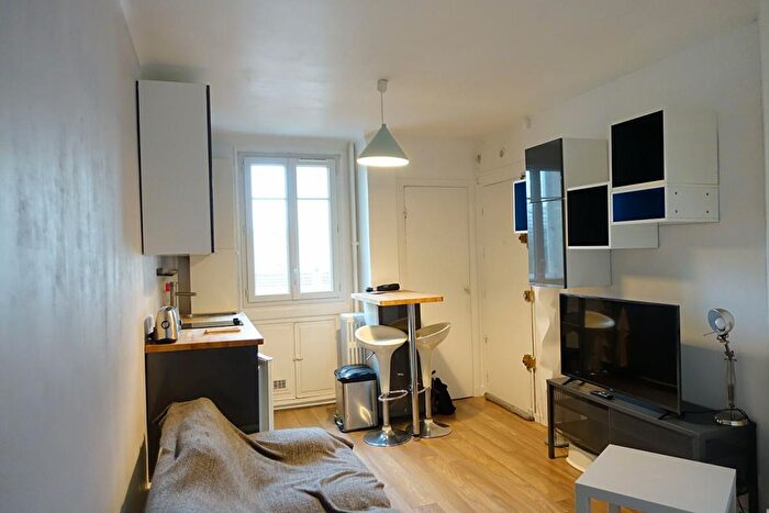 Appartement à louer - Vanves, Centre Saint-Rémy - 2 pièces - 1 chambre