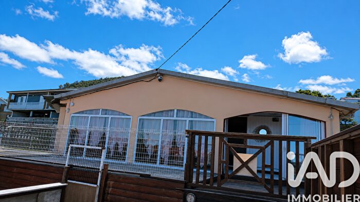 Maison 10 pièces à vendre - Le Tampon, La Grande Ferme, Le Coin Tranquille, Notre-Dame de la Paix