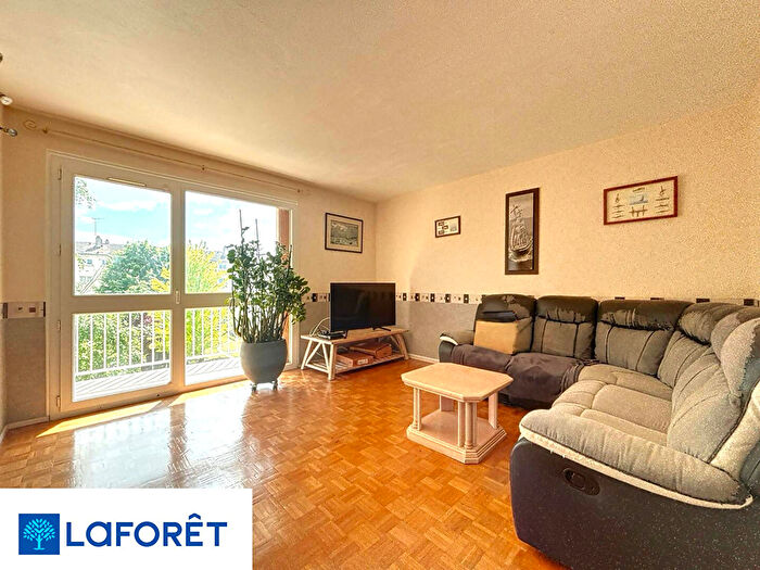 Appartement à vendre - Saint-Fargeau-Ponthierry - 4 pièces - 2 chambres