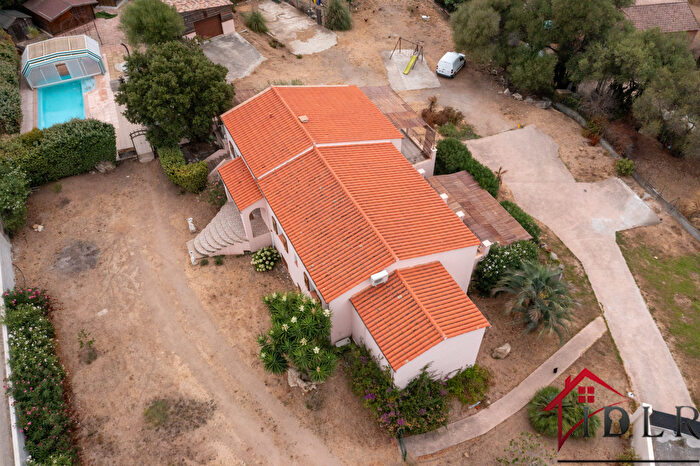 Maison 11 pièces à Lumio, à vendre