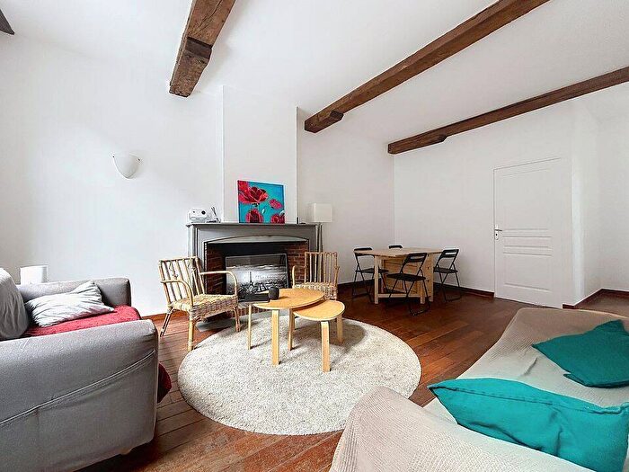 Appartement à louer - Vieux Lille - 4 pièces - 3 chambres