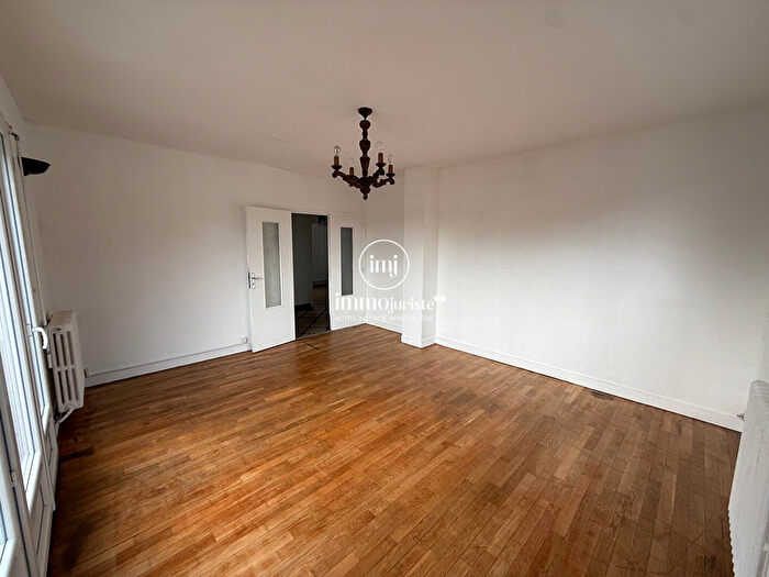 Maison 3 pièces à Limoges, Bénédictins, Montplaisir, à louer