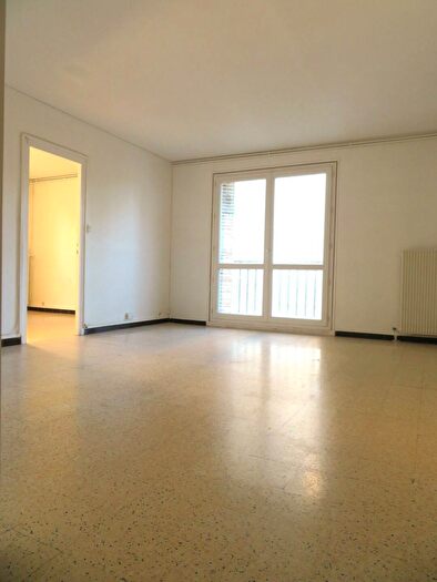 Appartement à louer - La Gazelle, Nîmes - 3 pièces - 2 chambres