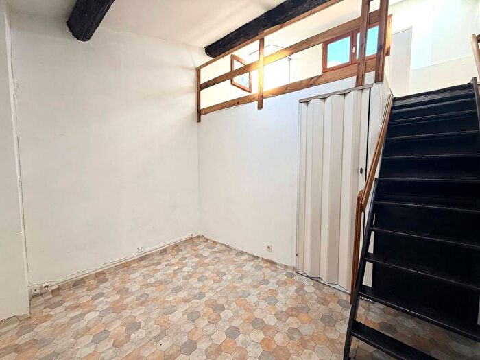 Maison à louer - Centre Ville-La Baume-Le Gand, Sisteron - 2 pièces - 1 chambre