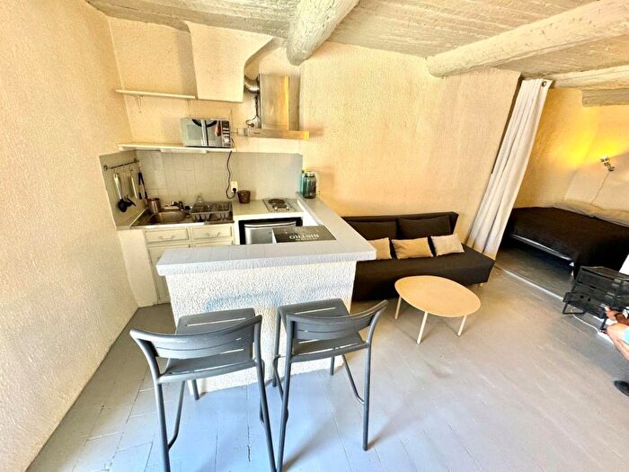 Appartement 2 pièces à Aix-en-Provence, Puyricard, Célony, à louer